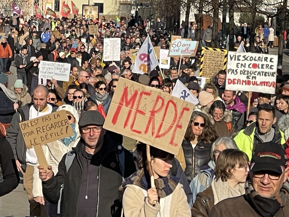 Entre 8 000 et 10 000 manifestants à Annecy le 31 janvier contre la ...